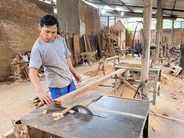 Get to Know the Production Process of Teak Furniture - Sinar Agung ...